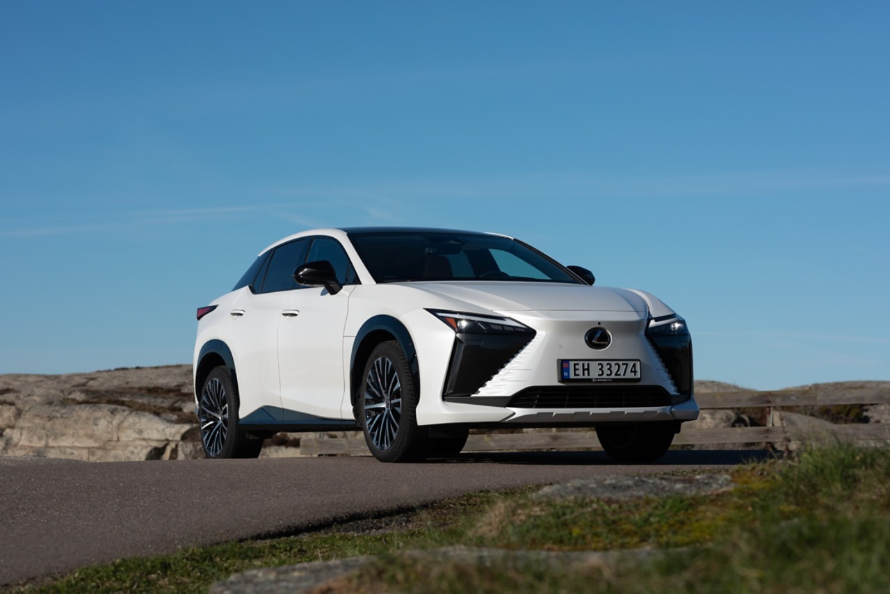 Lexus RZ | Lexus Norge